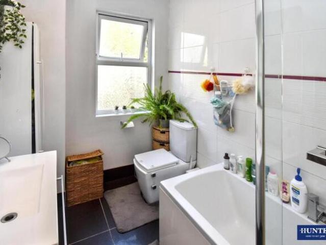 2 bedroom terraced house for sale in Bushloe End, Wigston, LE18