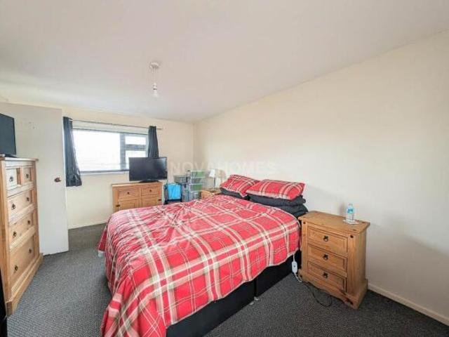 2 bedroom terraced house for sale in Goodwin Avenue, Plymouth, PL6 6RL, PL6