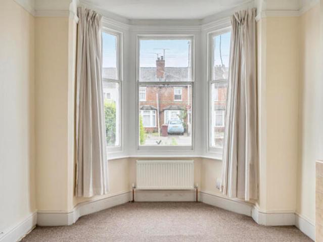 2 bedroom terraced house for sale in Gosbrook Road, Caversham, Reading, Berkshire, RG4