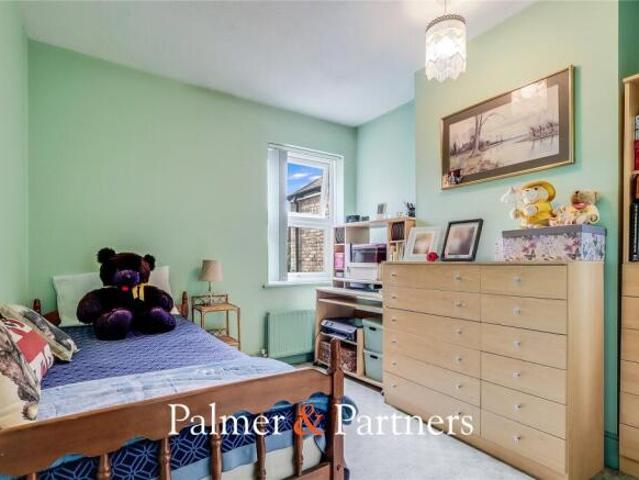 2 bedroom terraced house for sale in Gainsborough Crescent, Chelmsford, Essex, CM2