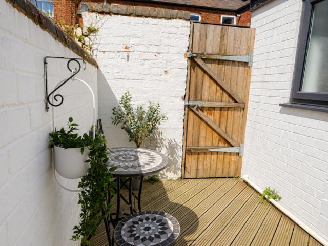 2 bedroom terraced house for sale in Garden Terrace, Chester, CH3 5DE, CH3