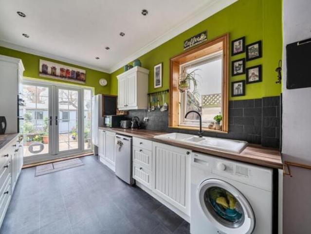 2 bedroom terraced house for sale in Glasgow Road, Southsea, PO4