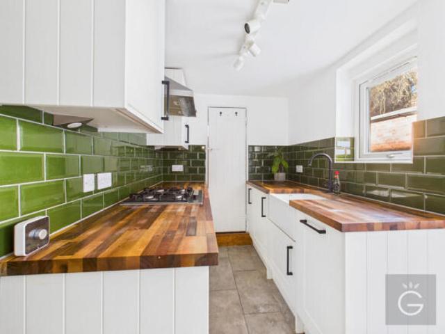 2 bedroom terraced house for sale in Granby Gardens, Reading, RG1