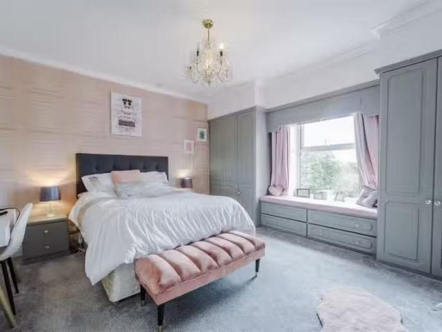 2 bedroom terraced house for sale in Grane Road, Haslingden, BB4