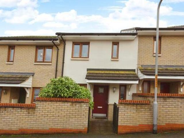 2 Bedroom Terraced House For Sale In Gravesend, Kent
