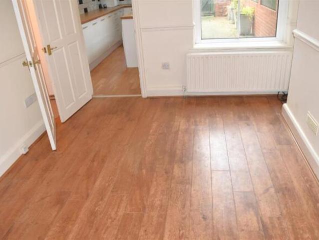 2 bedroom terraced house for sale in Grove Park Lane, Harrogate, HG1 4BS, HG1