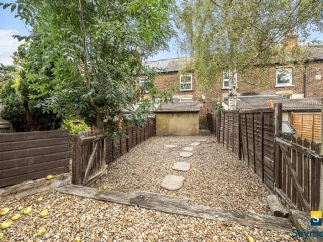 2 bedroom terraced house for sale in Guildford Park Road, Guildford, Surrey, GU2