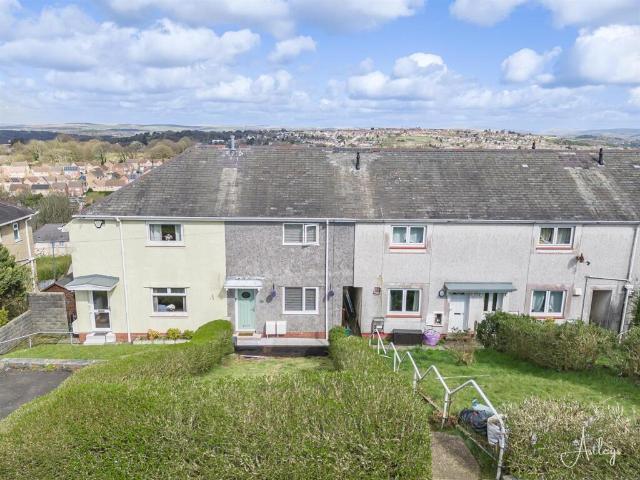 2 bedroom terraced house for sale in Gwynedd Avenue, Cockett, Swansea, SA2