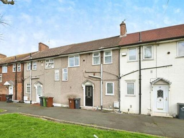 2 Bedroom Terraced House For Sale In Dagenham, Essex