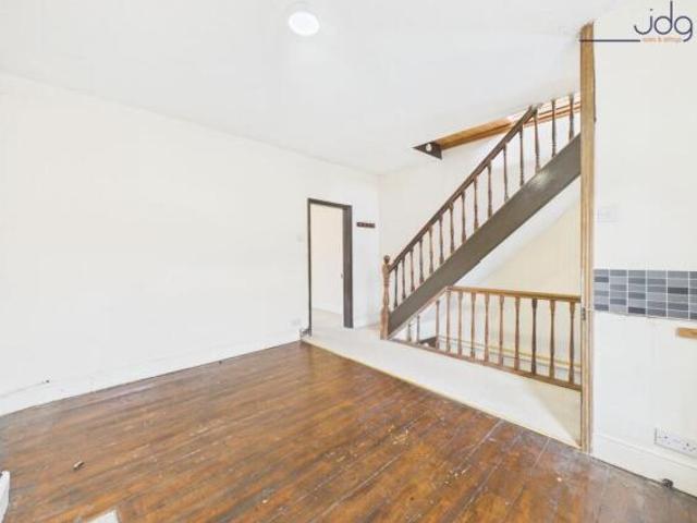3 bedroom terraced house for sale in Dale Street. Primrose | A large terrace house with scope for improvments, LA1