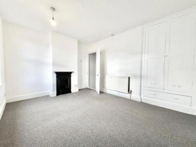 2 bedroom terraced house for sale in Deacon Street, Swindon, SN1