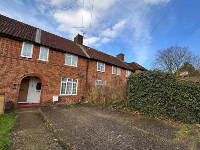 2 bedroom terraced house for sale in Deansbrook Road, Edgware, HA8