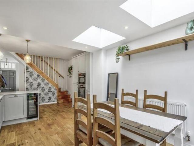 2 bedroom terraced house for sale in Derinton Road, SW17
