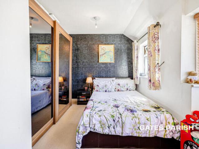 2 bedroom terraced house for sale in Diban Avenue, Hornchurch, RM12