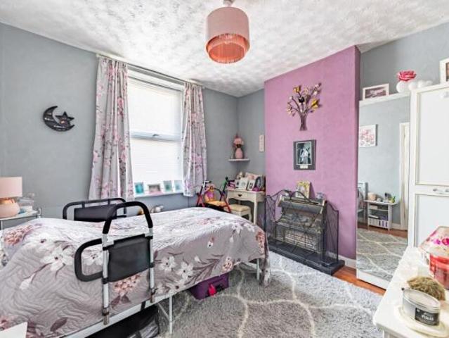 2 bedroom terraced house for sale in Drummond Road, Fishponds, BS16