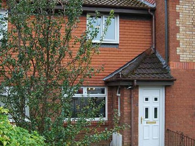 2 bedroom terraced house for sale in Dunlin Crescent Aberdeen Aberdeenshire AB12 AB12