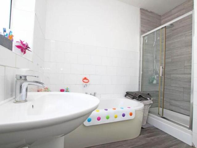 2 bedroom terraced house for sale in Dursley Road, Eastbourne, BN22 8DH, BN22