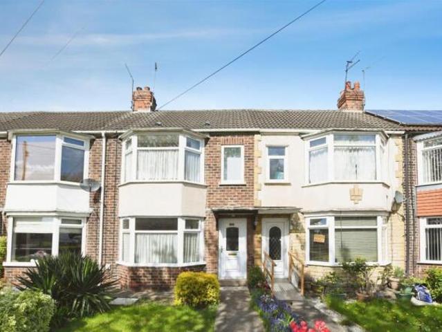2 bedroom terraced house for sale in Endike Lane, Hull, HU6