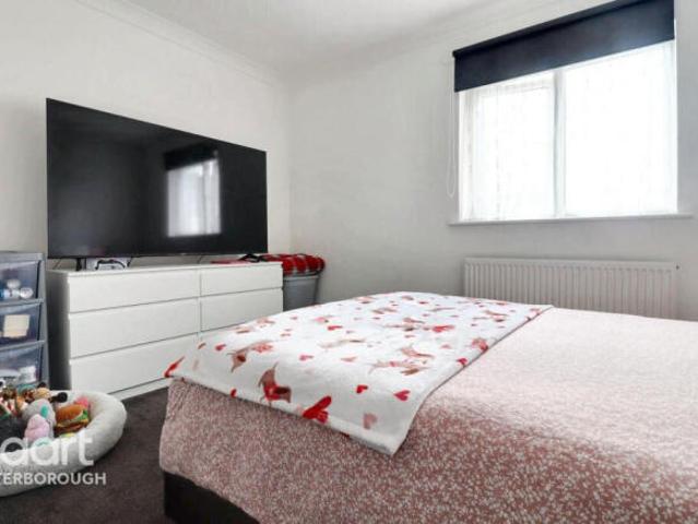 2 bedroom terraced house for sale in Eaglesthorpe, Peterborough, PE1