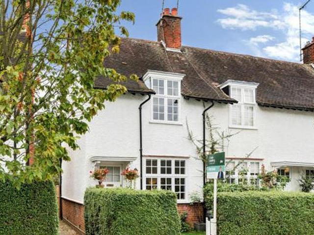2 Bedroom Terraced House For Sale In Ealing