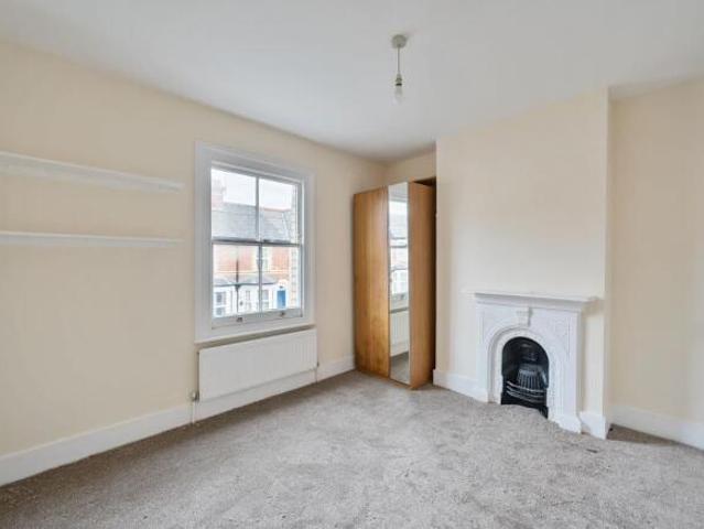 2 bedroom terraced house for sale in East Reading / Palmer Park Area, Berkshire, RG1