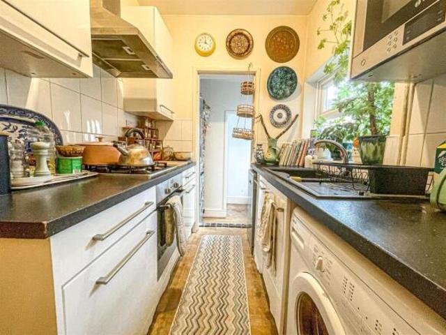 2 bedroom terraced house for sale in Edward Road, Leicester, LE2