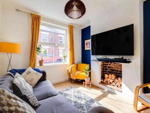 2 bedroom terraced house for sale in Edna Street, Chester, CH2