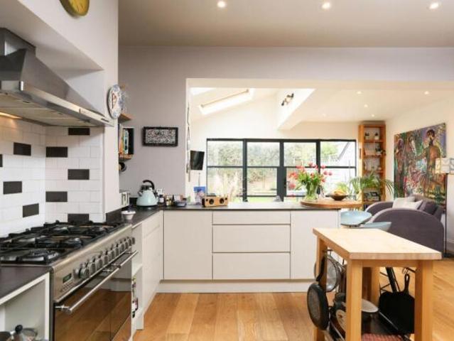 2 bedroom terraced house for sale in Egerton Road, Bristol, BS7