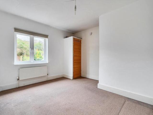 2 bedroom terraced house for sale in Elgar Road, Reading, Berkshire, RG2