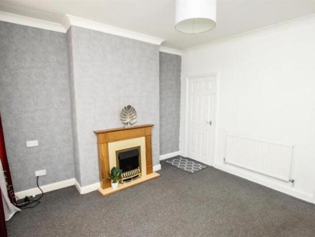 2 bedroom terraced house for sale in Ellerker Avenue, Hexthorpe, Doncaster, DN4