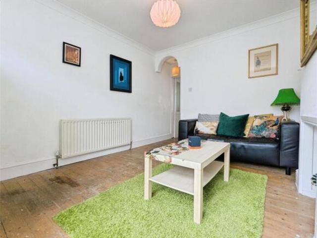 2 bedroom terraced house for sale in Elm Park Road, Reading, Berkshire, RG30