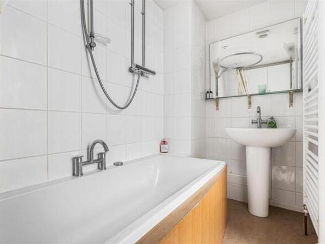 2 bedroom terraced house for sale in Elm Street, Cambridge, CB1