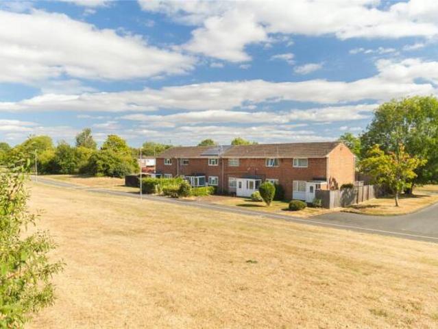 2 bedroom terraced house for sale in Elmore, Eldene, Swindon, SN3
