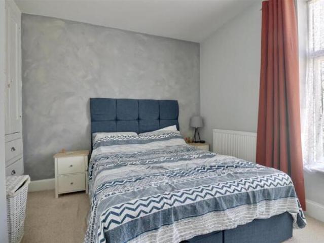 2 bedroom terraced house for sale in Esslemont Road, Southsea, PO4