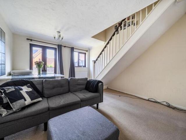 2 bedroom terraced house for sale in Eton Close, Hatch Warren, RG22