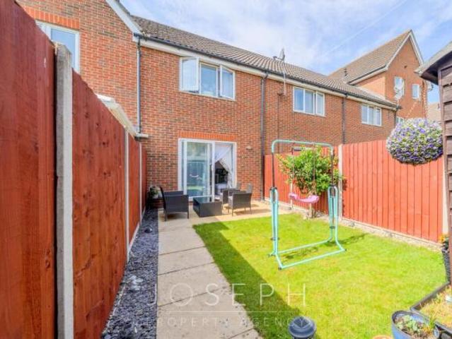 2 bedroom terraced house for sale in Europa Way, Ipswich, IP1