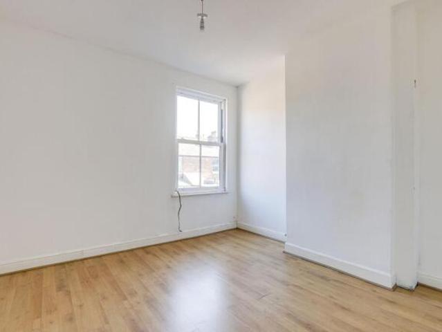 2 bedroom terraced house for sale in Ewart Road, Nottingham, NG7