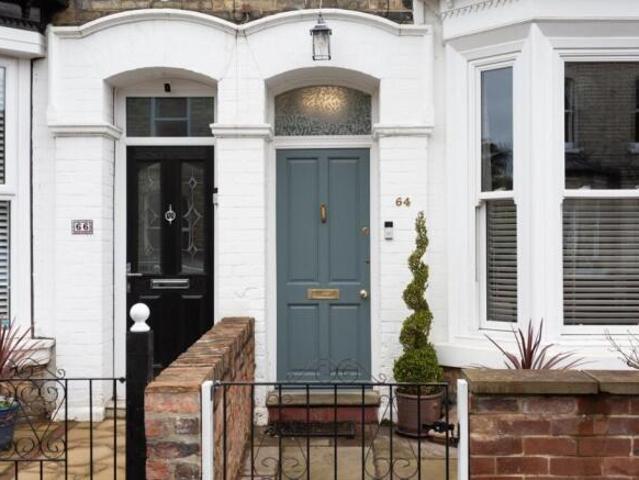 2 bedroom terraced house for sale in Fountayne Street, York, YO31