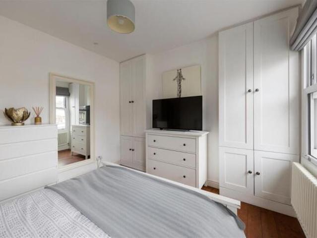 2 bedroom terraced house for sale in Faringford Road, Stratford, E15
