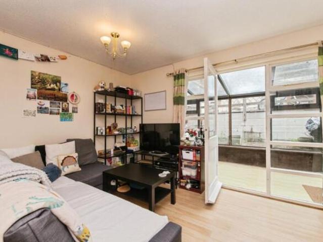 2 bedroom terraced house for sale in Farm Hill, Exeter, EX4
