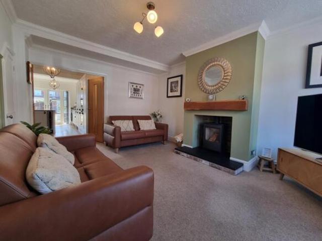 2 bedroom terraced house for sale in Farndale Avenue, Hull, HU9
