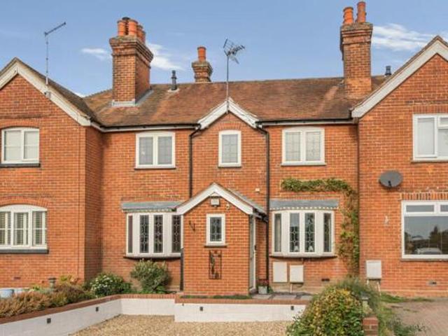 2 Bedroom Terraced House For Sale In Farnham, Surrey