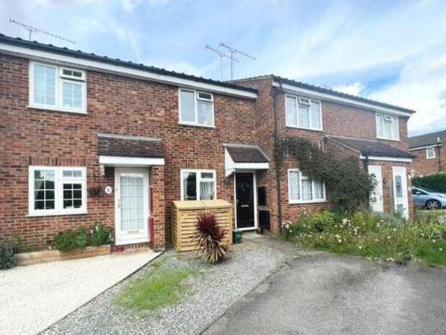 2 Bedroom Terraced House For Sale In Farnham, Surrey