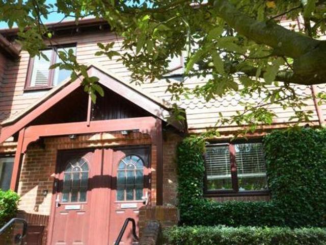 2 Bedroom Terraced House For Sale In Farnham, Surrey