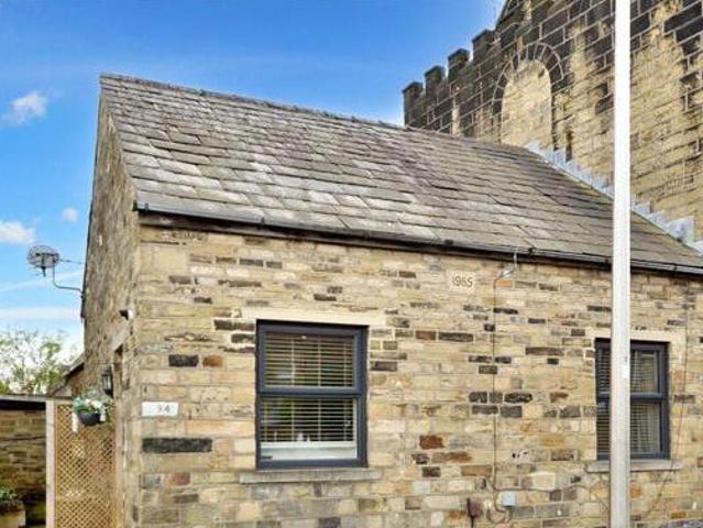2 Bedroom Terraced House For Sale In Farsley, Pudsey