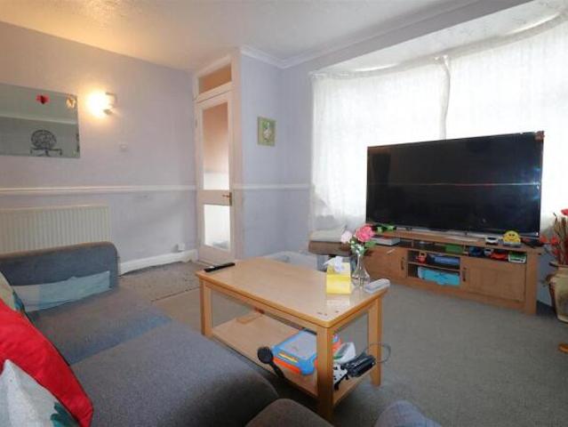 2 bedroom terraced house for sale in Featherby Road, Twydall, ME8