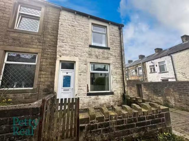 2 bedroom terraced house for sale in Fern Street, Colne, BB8