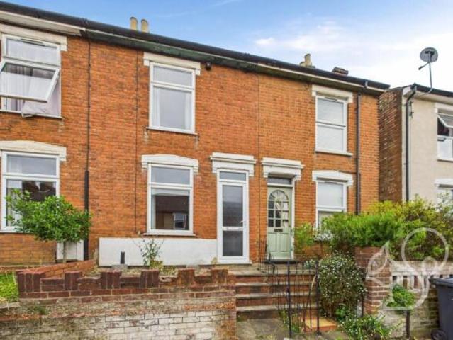 2 bedroom terraced house for sale in Finchley Road, Ipswich, IP4