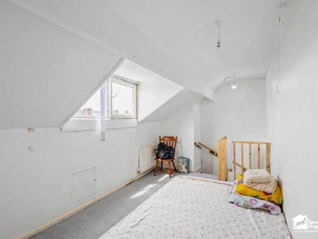 2 bedroom terraced house for sale in Florence Place, Leeds, West Yorkshire, LS9
