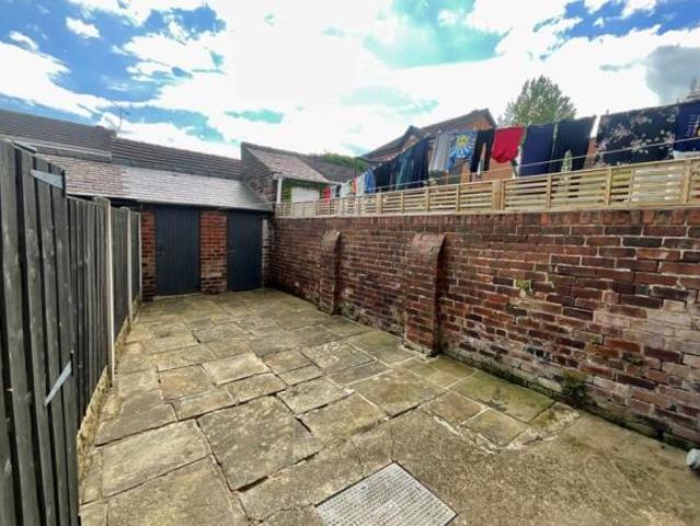 2 bedroom terraced house for sale in Furnace Lane, Sheffield, S13 9XE, S13